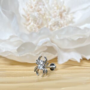 Implant Grade Titanium Threadless Push in Spider CZ Top Labret Bar Stud ...