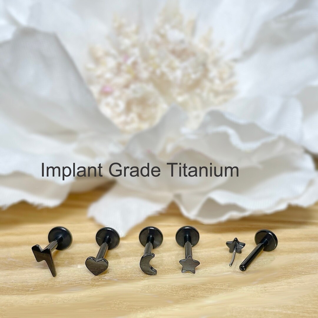 Black Implant Grade Titanium Threadless Push in Top Labret Bar Stud • 20G/18G/16G • Lightning ...