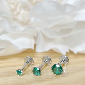 Implant Grade Titanium Threadless Push in Emerald Green CZ Top Labret Bar Stud 20G/18G/16G ...