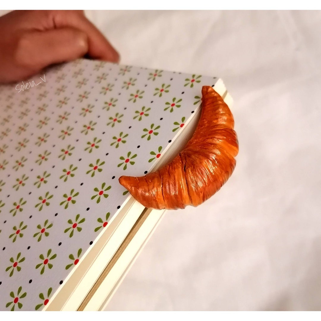 Bookmark Croissant Stick Bookmark /food Bookmark / 3D - Etsy