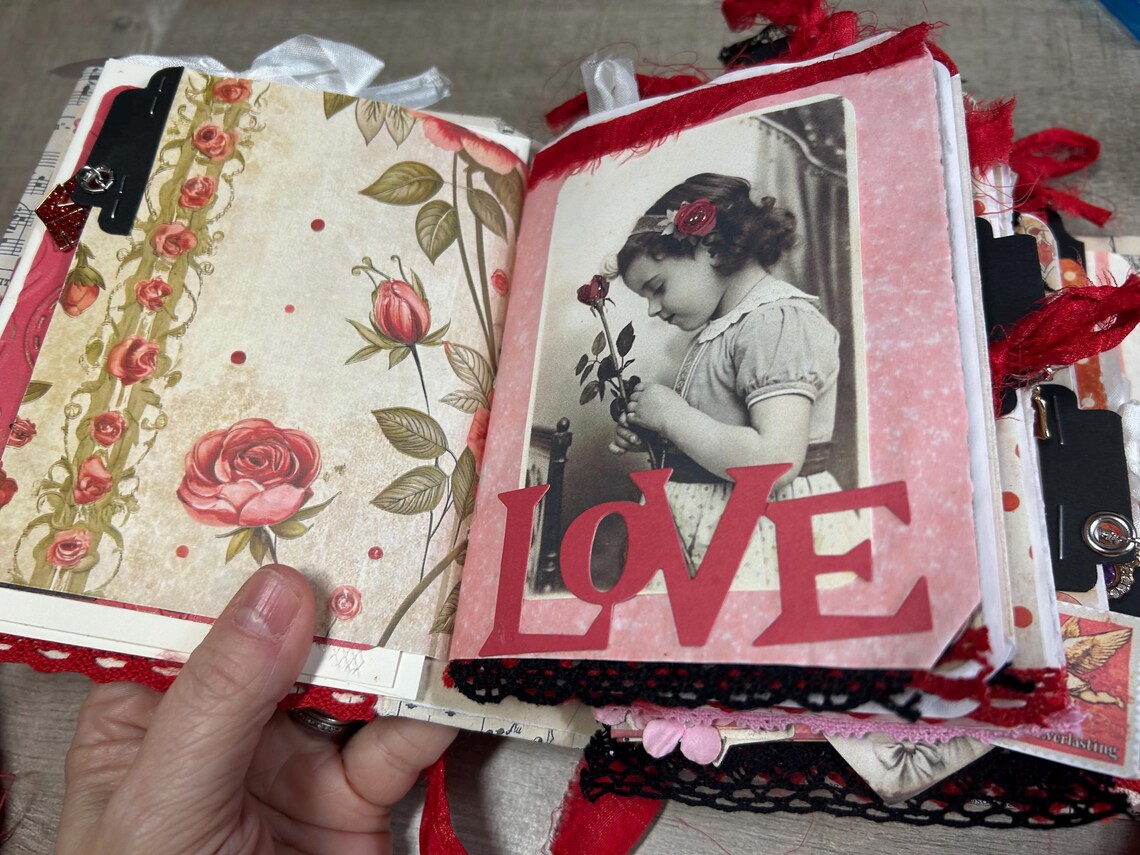 Super Chunky Valentines Junk Journal Scrapbook, Gift - Etsy