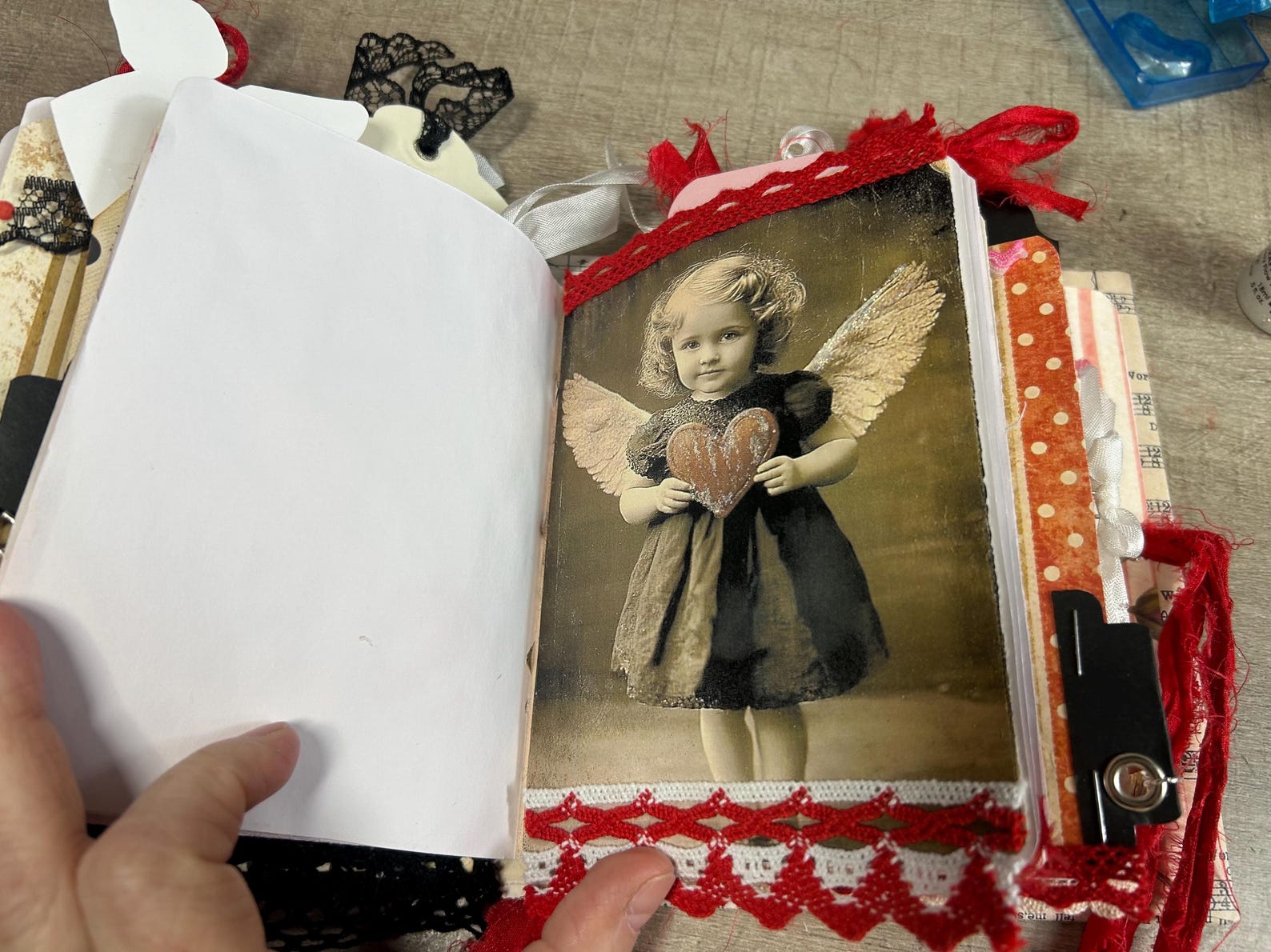 Super Chunky Valentines Junk Journal Scrapbook, Gift - Etsy