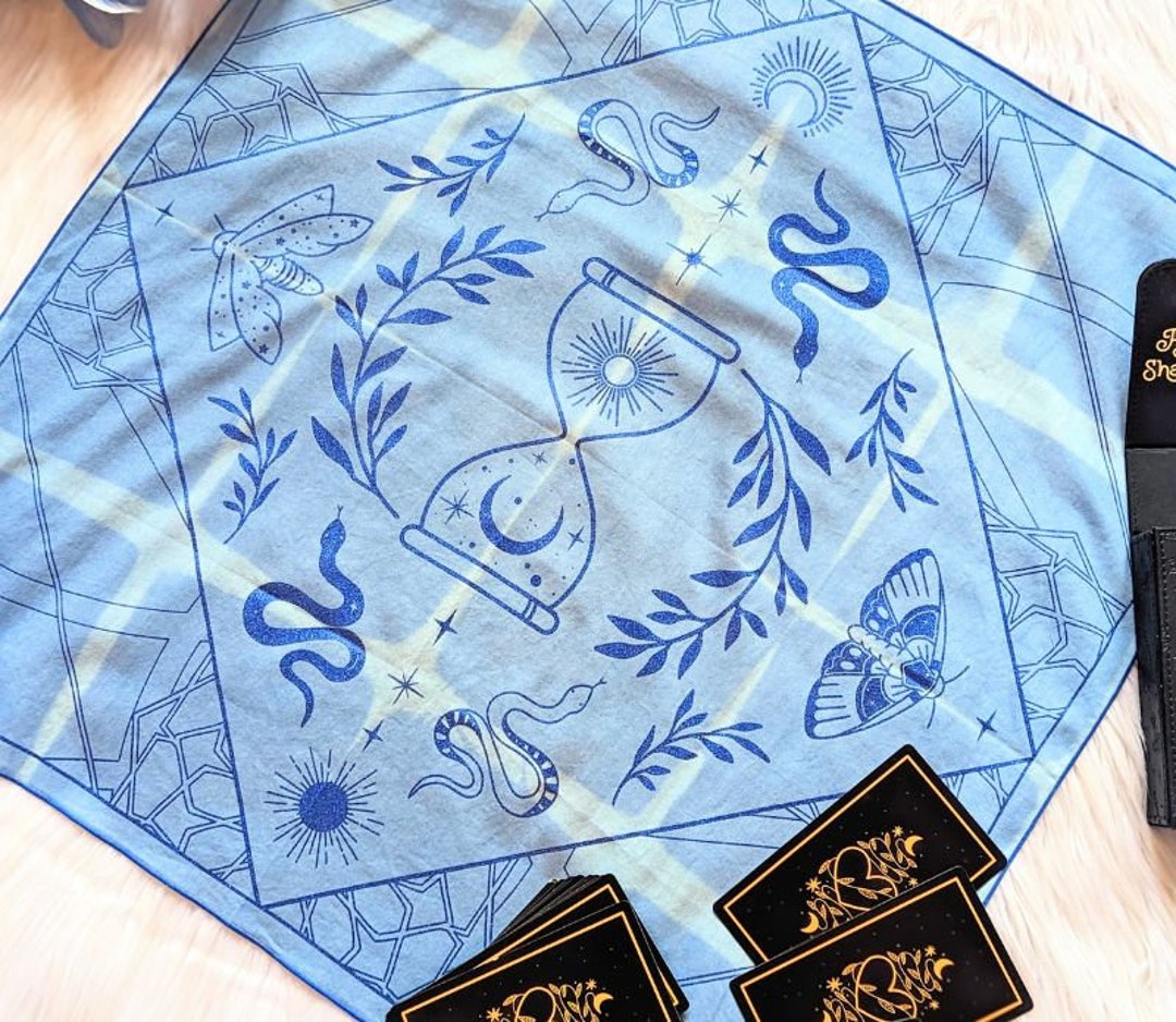 DAMAGE DISCOUNT Tarot Mat, Altar Cloth, Serpent, Witchy Tool, Oracle ...