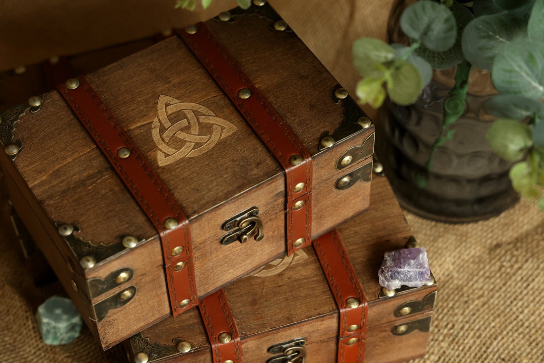 Triquetra Celtic Trinity Knot Treasure Box,wood and Leather Decorative ...