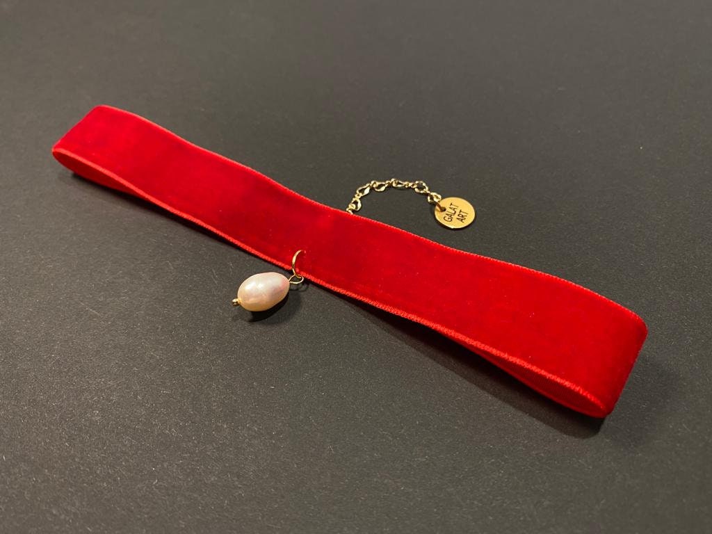 Natural Freshwater Big Drop Form White Pearl With Red Velour Ribbon and ...