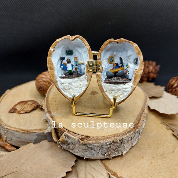 Walnut Shell Diorama - Etsy