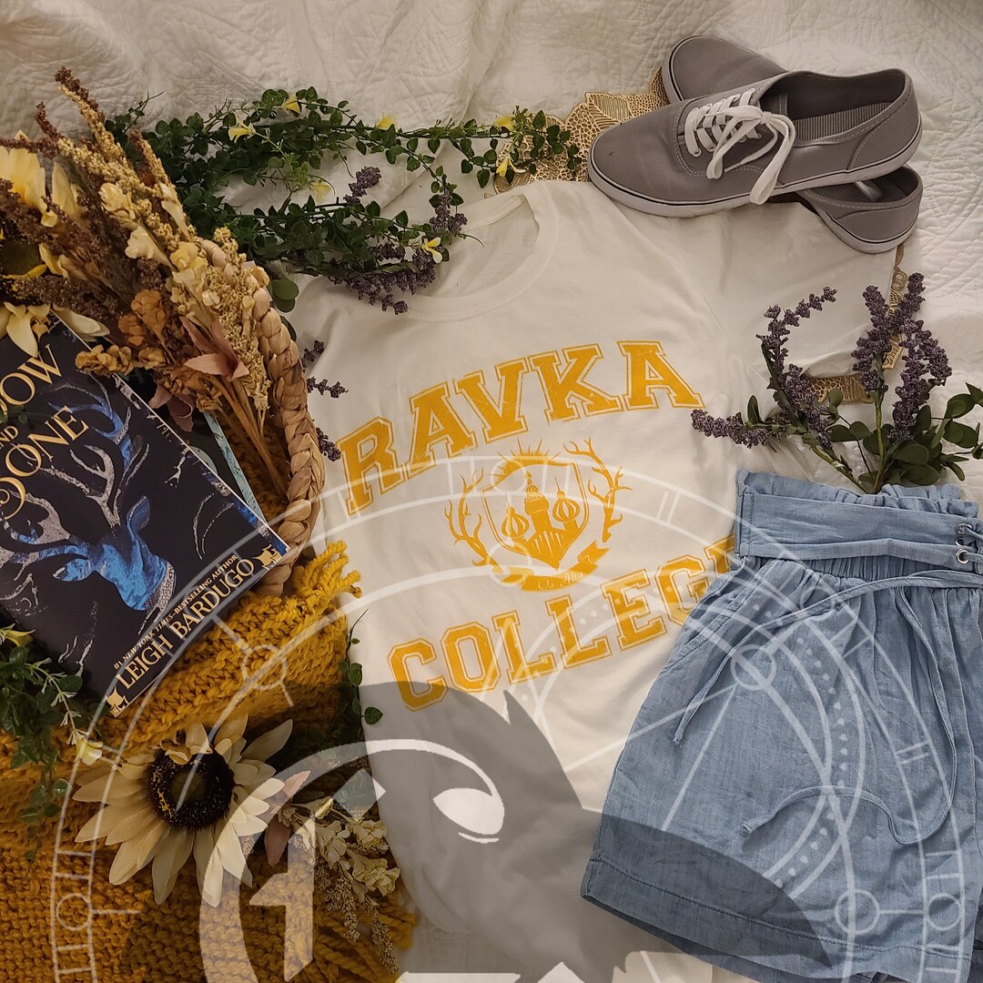 Ravka College T-shirt - Etsy
