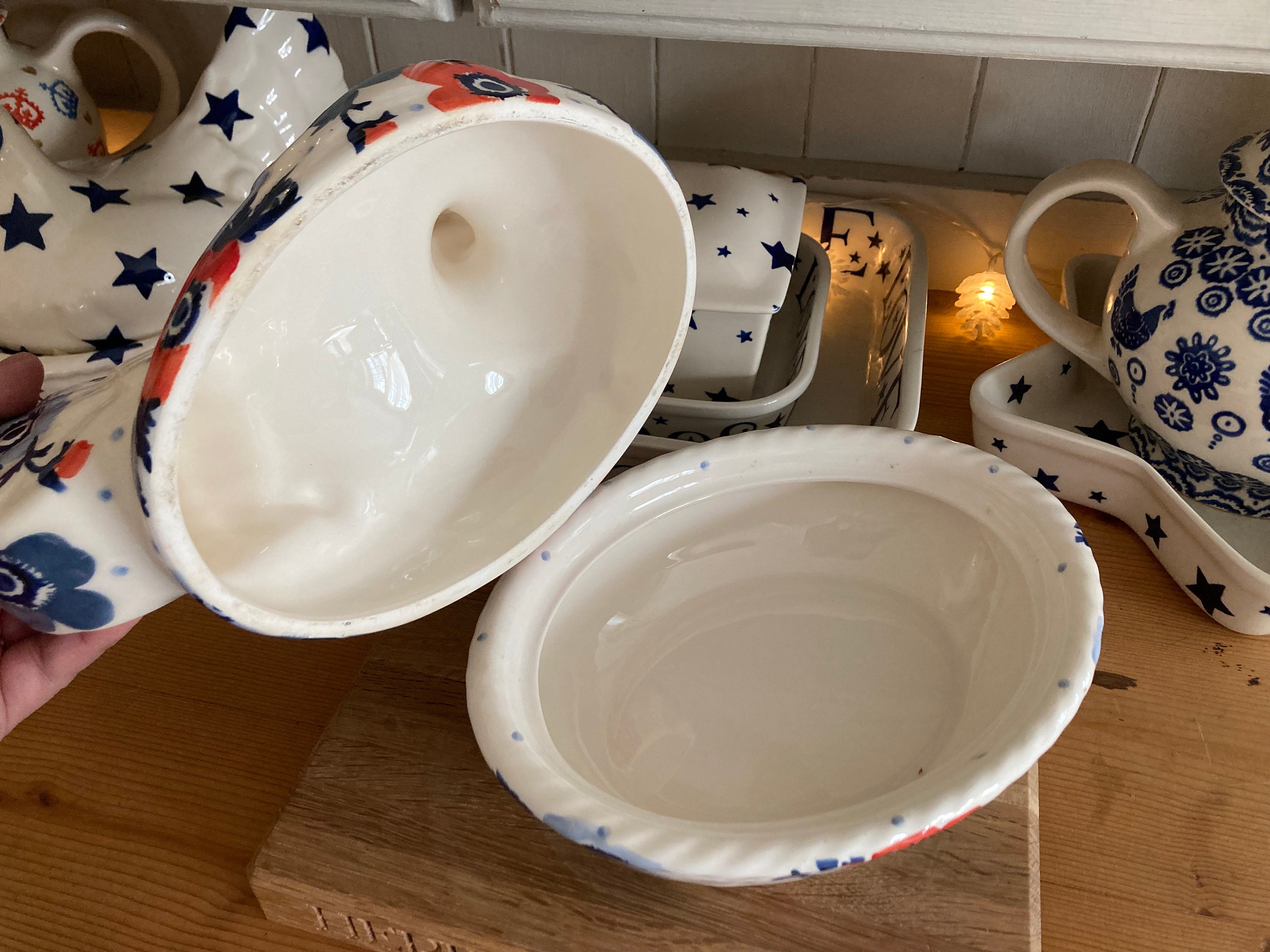 Emma Bridgewater Hen on Nest iconic Collectible Egg Storage blue ...