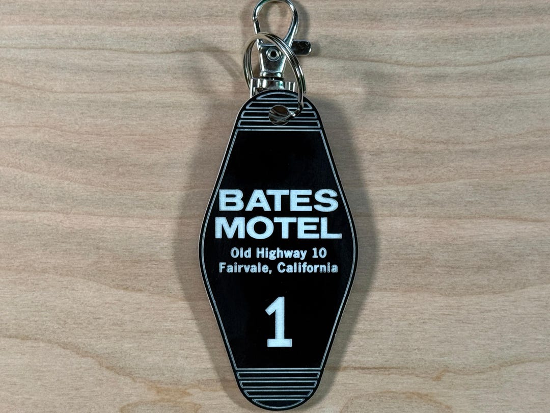 Bates Motel Keychain – Retro Horror Movie Hotel Tag – Psycho Norman ...