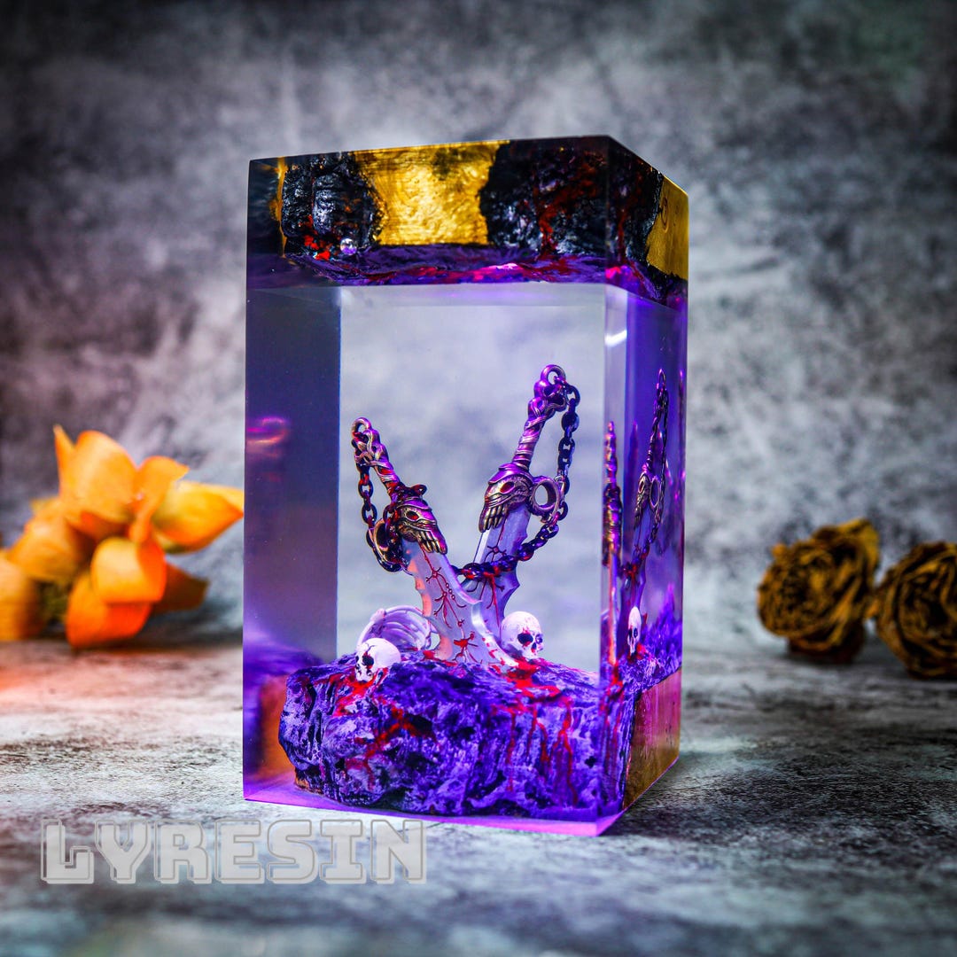 Kra,tos Night Light, G,od of W,ar Kra,tos Bl,ades of Cha,os Epoxy Lamp ...