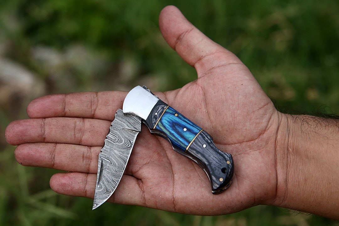 Damascus Steel Pocket Knife