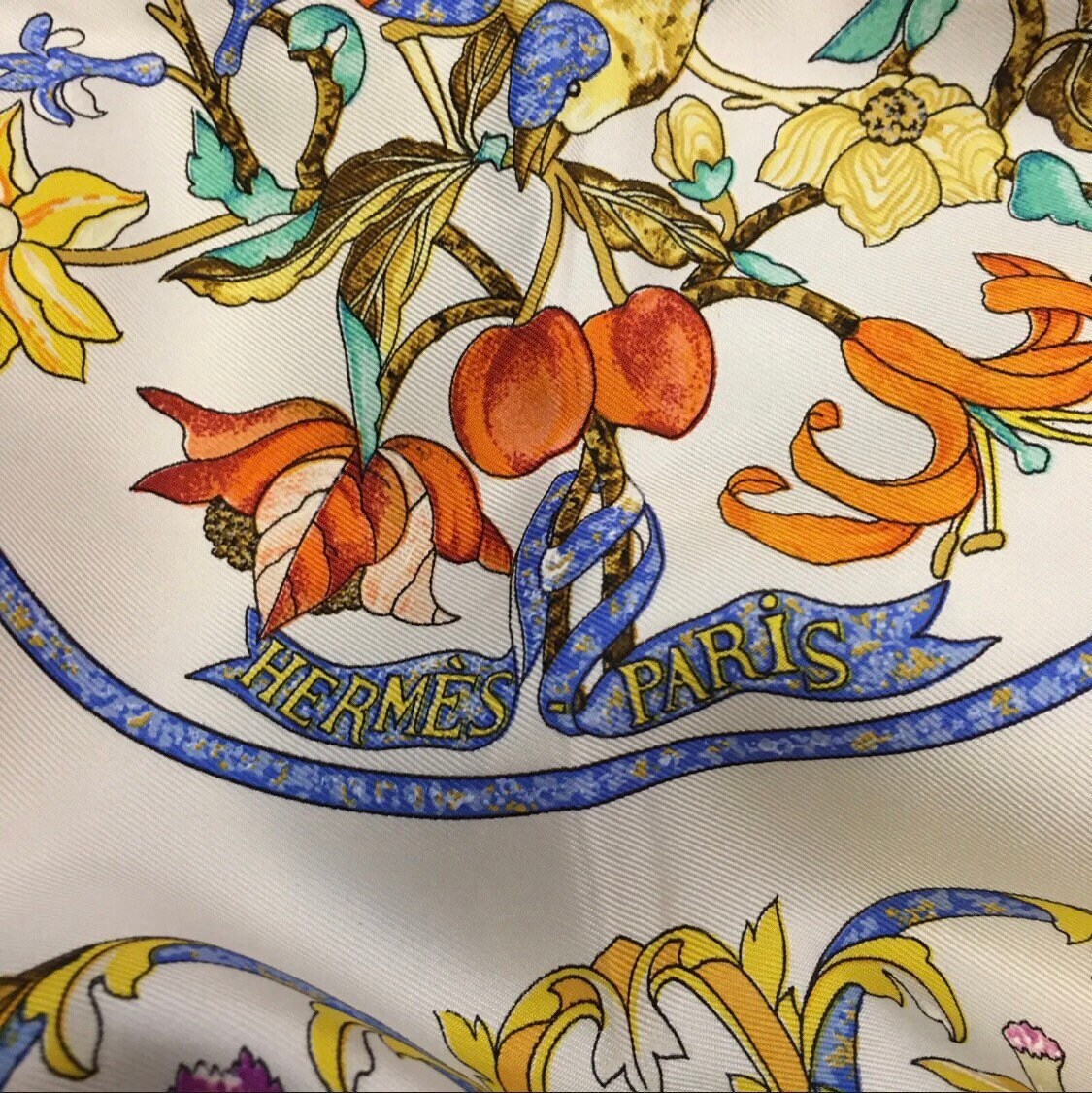 Authentic Hermes Scarf in Silk Twill With Hand-rolled Edges (100% Silk ...