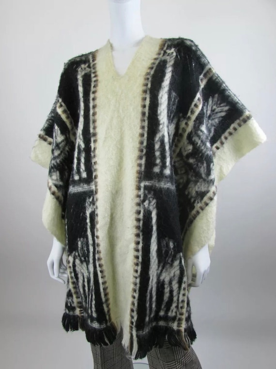 Vintage original 1970s wool poncho jacket - Gem