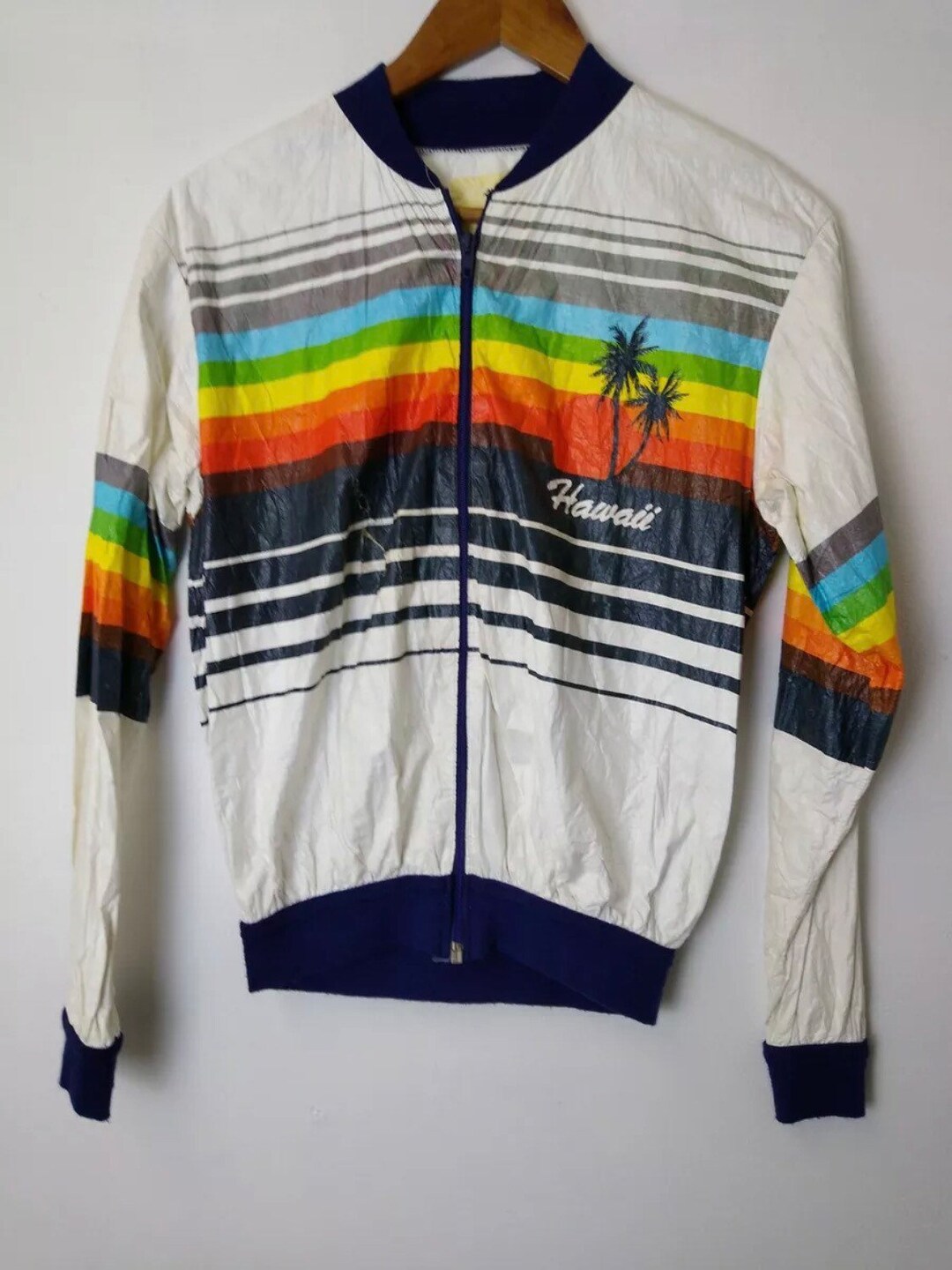 Vintage 1960/1970s Hawaii Novelty Print Souvenir Windbreaker Paper Thin ...
