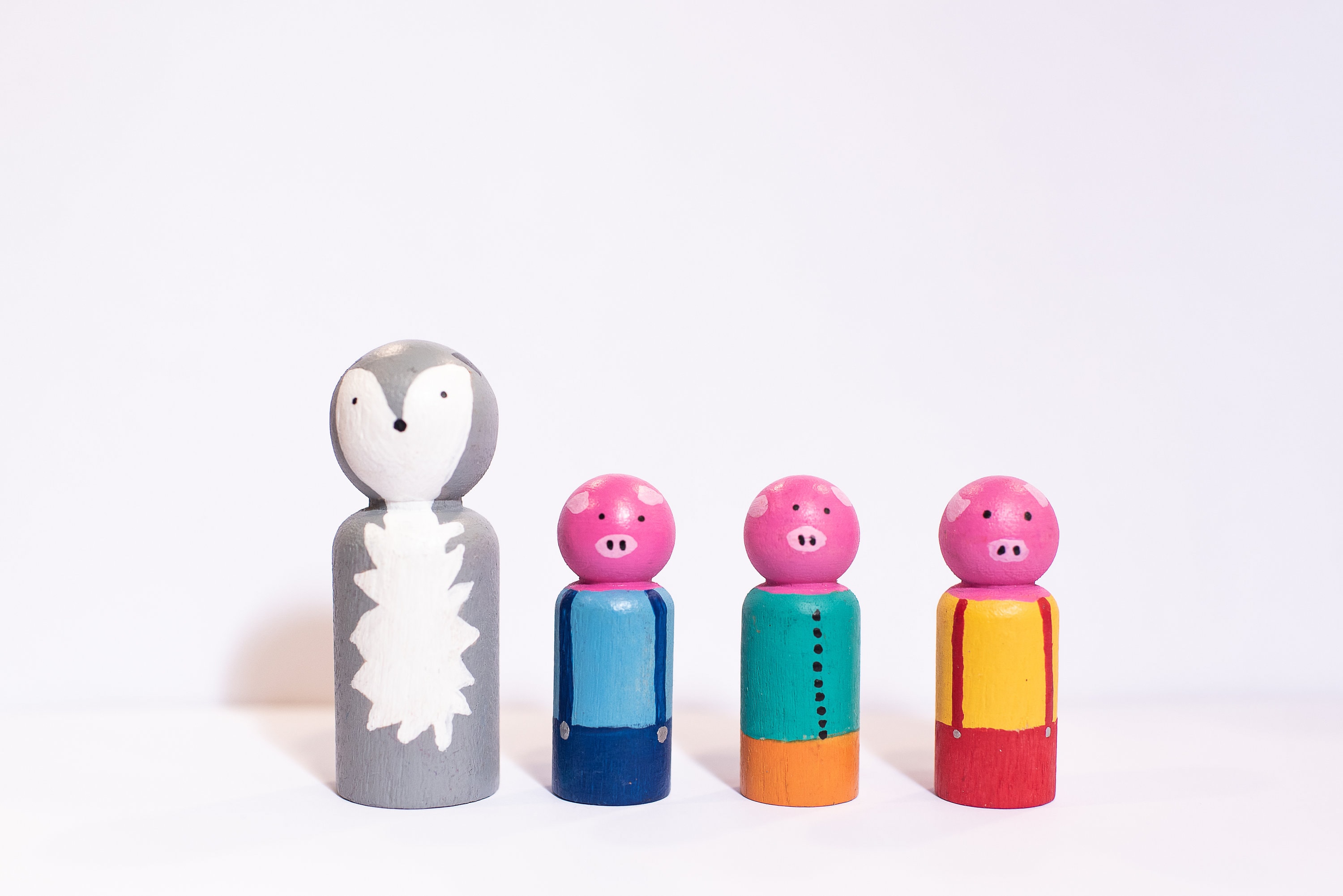 3 Little Pigs Pegs | Peg Dolls | Dollhouse Montessori | Peg Dolls ...