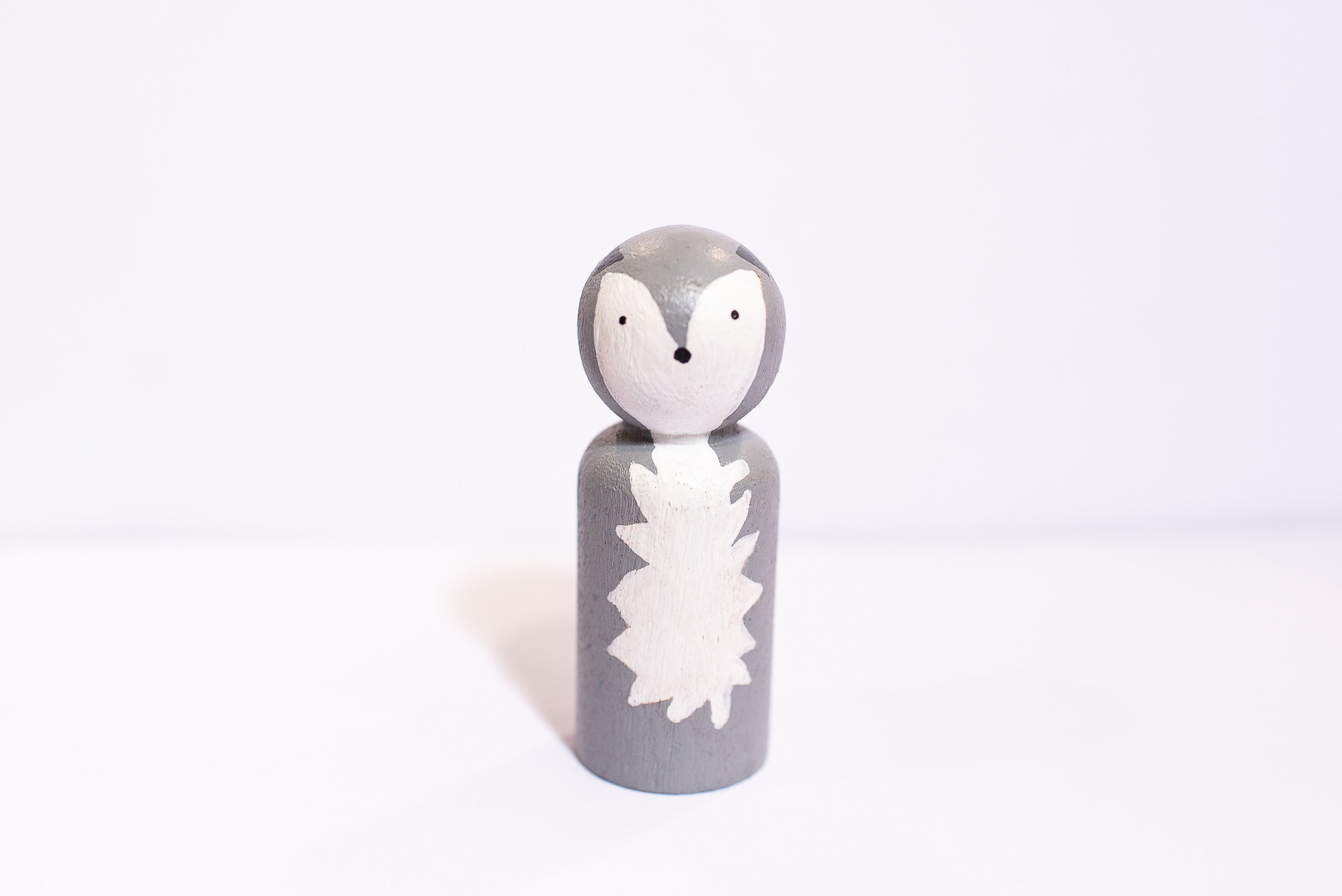 3 Little Pigs Pegs | Peg Dolls | Dollhouse Montessori | Peg Dolls ...