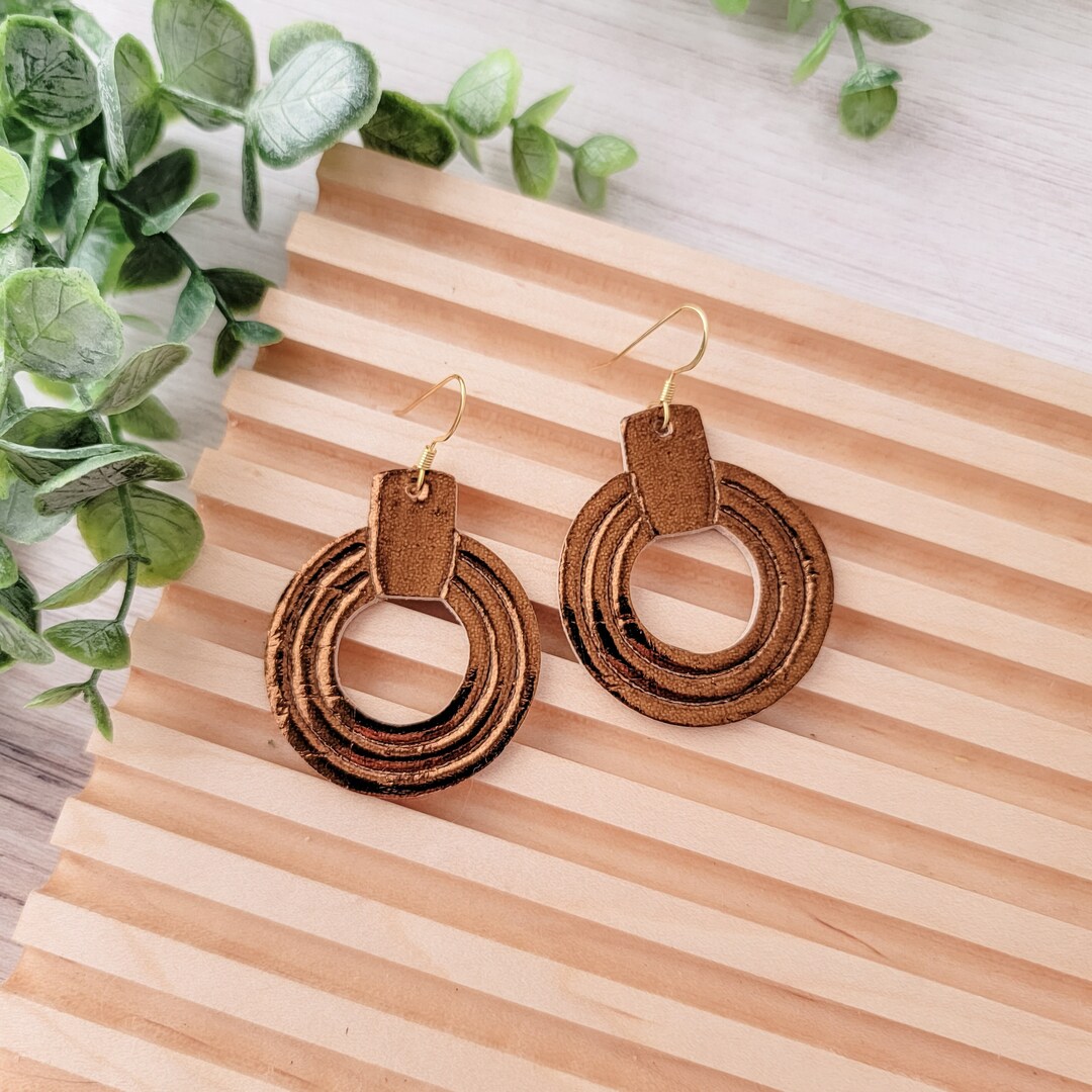 Embossed Sara (2" Version) | Cutting Die for Leather Earrings (dense ...