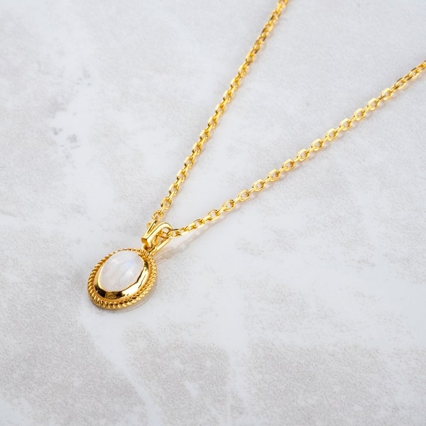 14k Moonstone Chain Necklace - Etsy