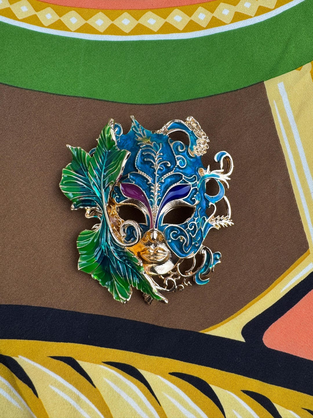 Masquerade Mask Brooch, Enamel Carnival Party Pin, Venetian Style ...