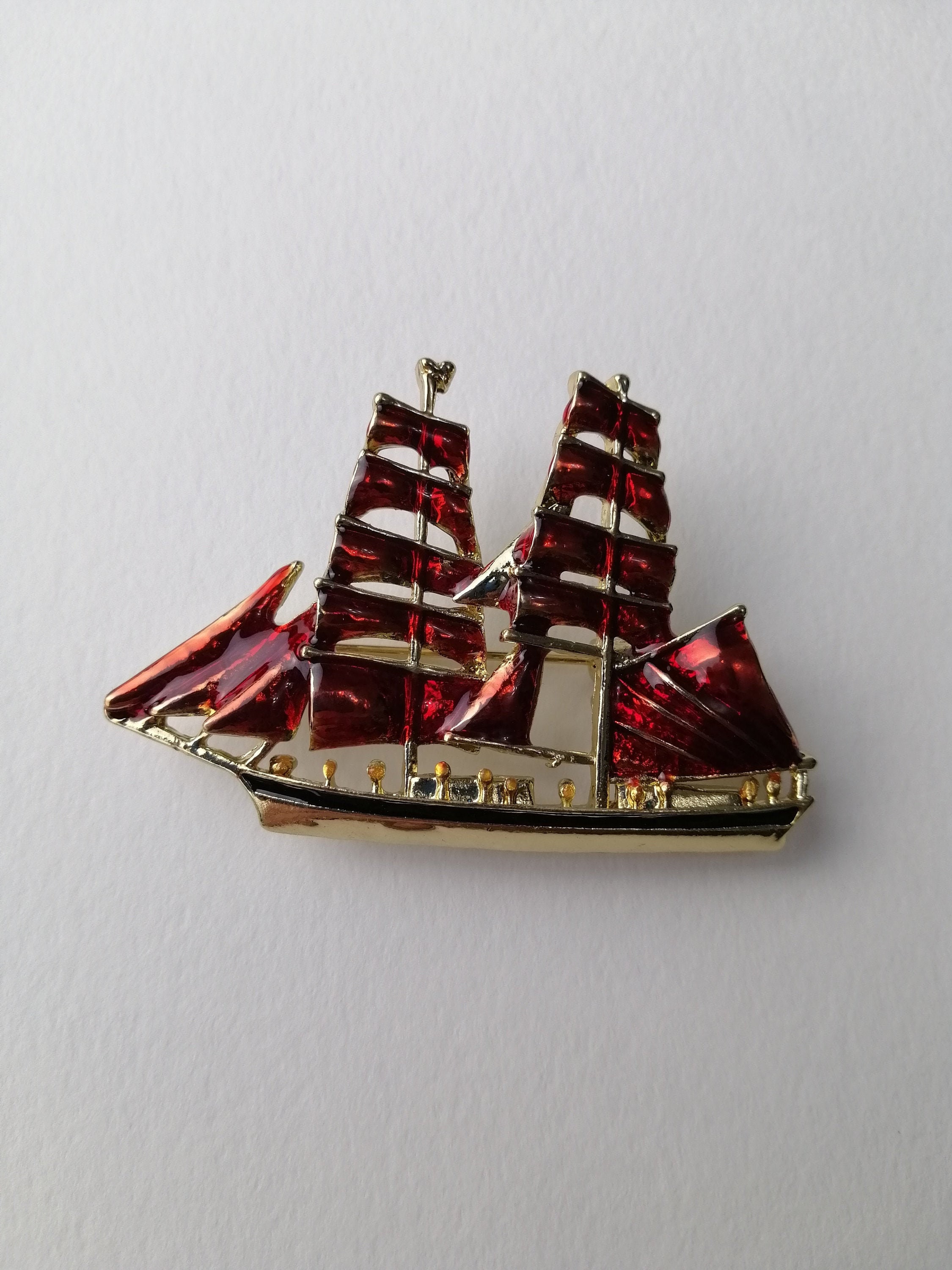 Red Sails Ship Brooch, Sailing Ship Vintage Pin, Boat Brooch, Womens ...