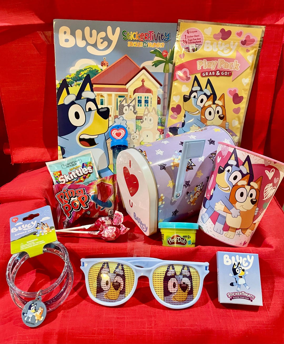 BLUEY Gift: Mailbox Tin, Play Pack, 3 Bracelets, Cup, Stickers ...