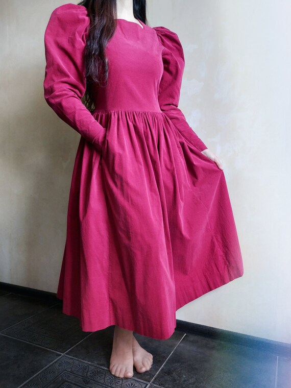 LAURA ASHLEY vintage 80s gorgeous formal micro cordur… - Gem