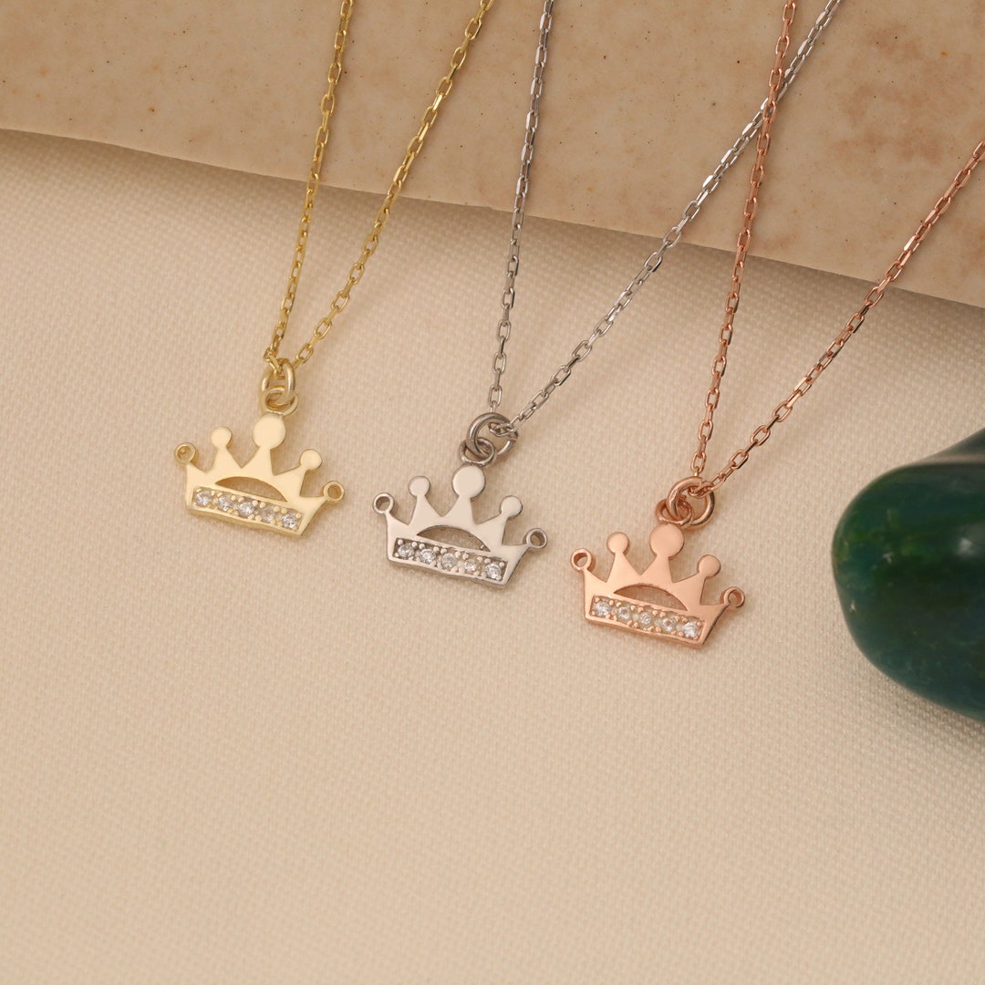 Dainty Crown Necklaces for Women , 14K Gold Crown Pendant Necklaces ...