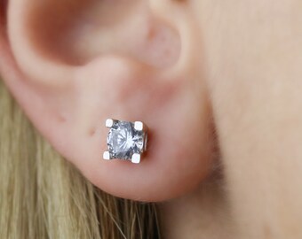 Solitaire Earring - Etsy
