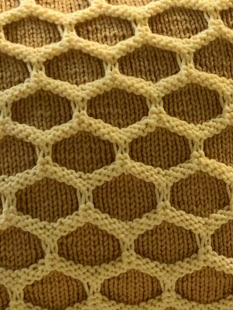 KNITTING PATTERN // Honeycomb Pillow - Etsy