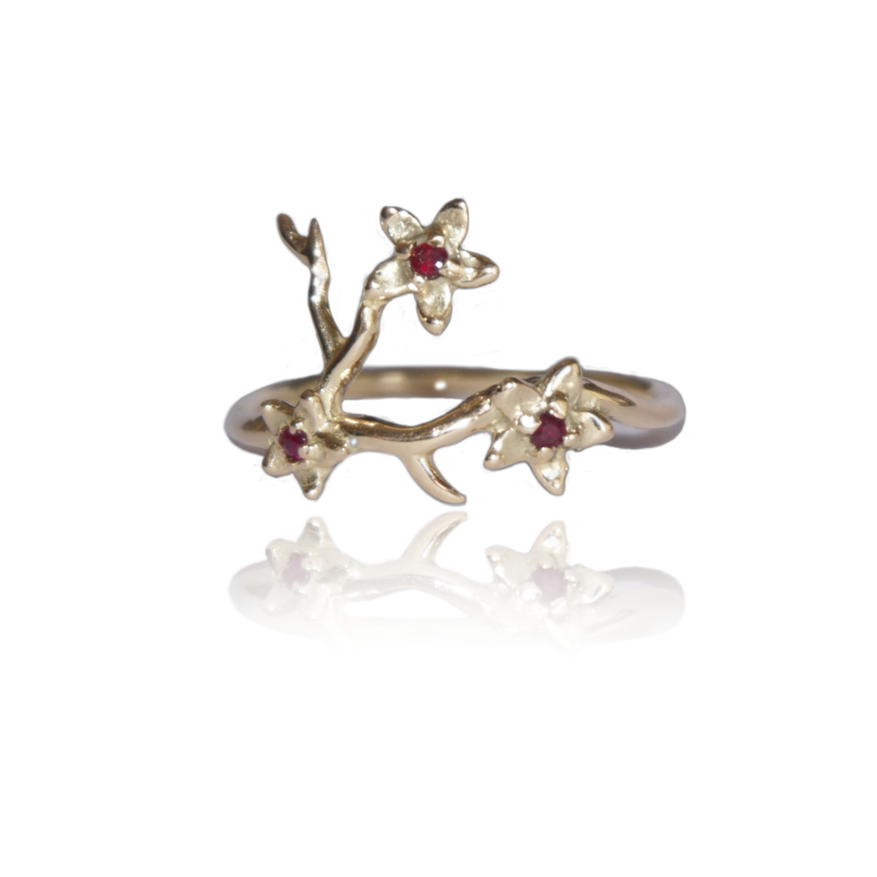 18k Gold Sakura Ring - Etsy