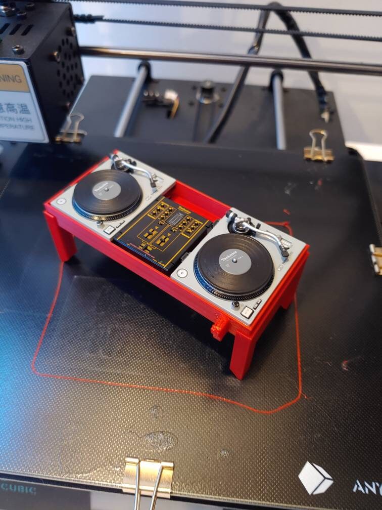 dj stand only. miniatures not included SCRATCHER STYLE black or red ...