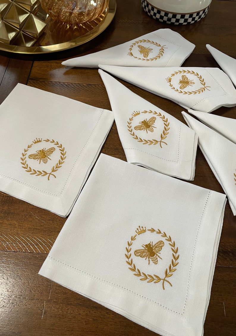 Embroidered Queen Bee Linen Napkins | French Country Decor, Set of 4 - Etsy