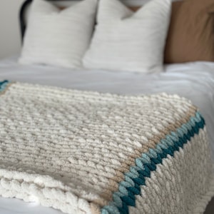 Video Tutorial: Coastal Comfort Hand Knit Chunky Blanket Instructions ...