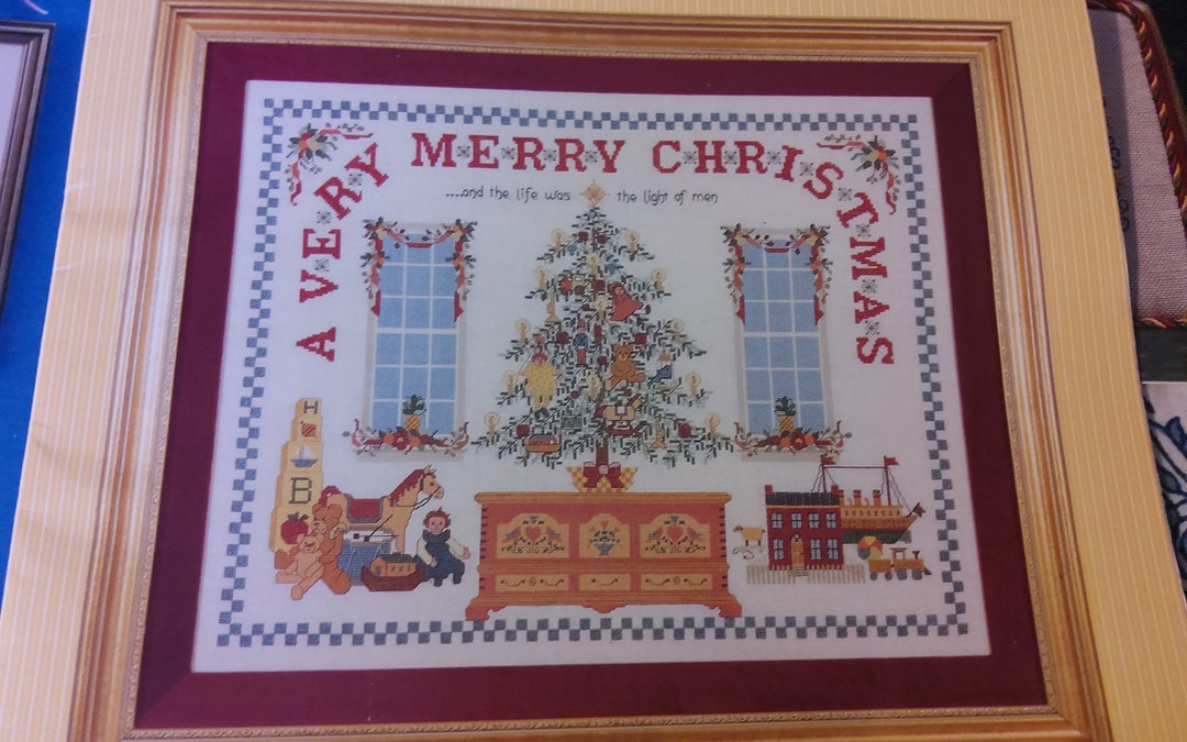 Kept in Stitches A Very Merry Christmas Artist Ellen Stouffer Cross ...