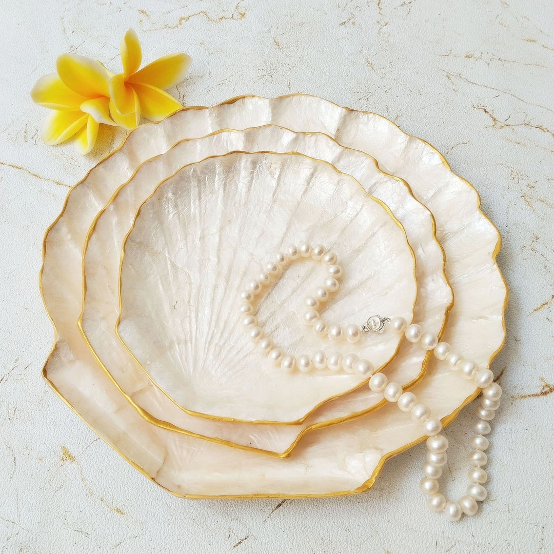 Set of 3 Capiz Shell Plate, Broken White Shell Trinket, Capiz Shell ...