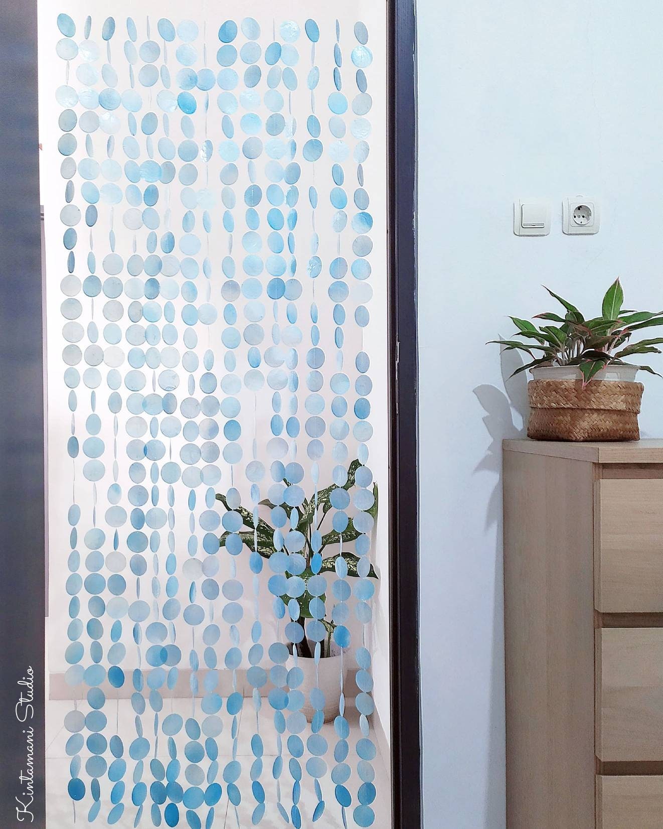 Customized Pastel Colors Capiz Shells Doorway Curtain, Beaded Shells ...