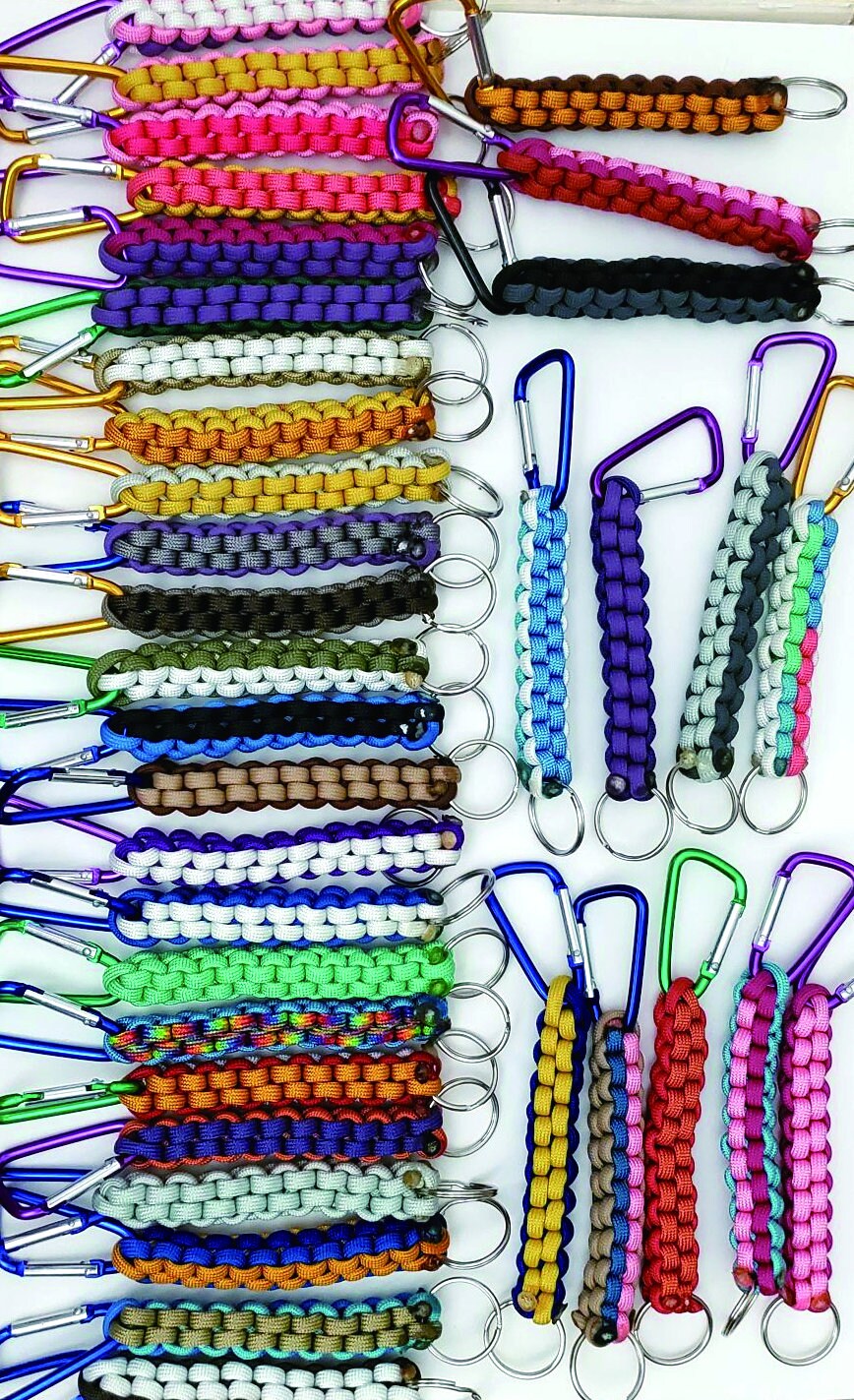 Random Para-cord Keychains - Etsy