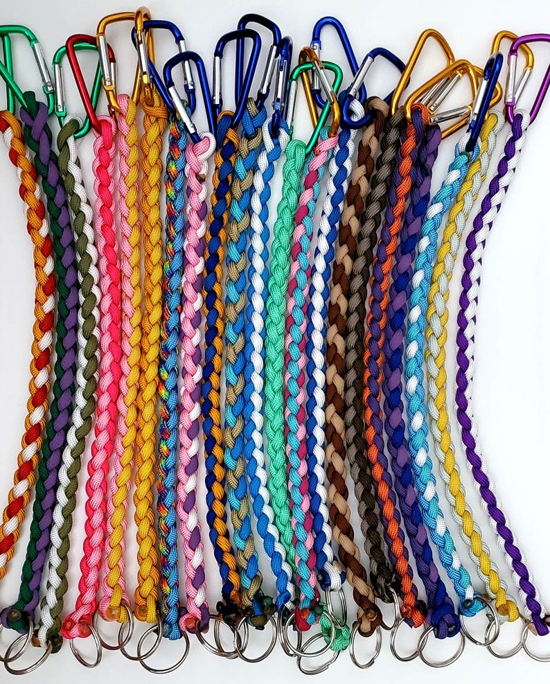 Random Para-cord Keychains - Etsy