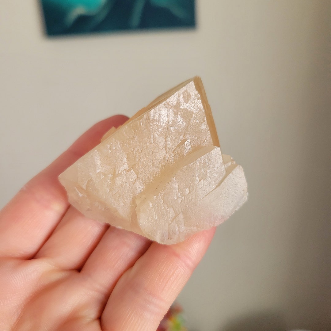 Honey Color Mariposa Butterfly Calcite Crystal Specimen With Phantoms ...