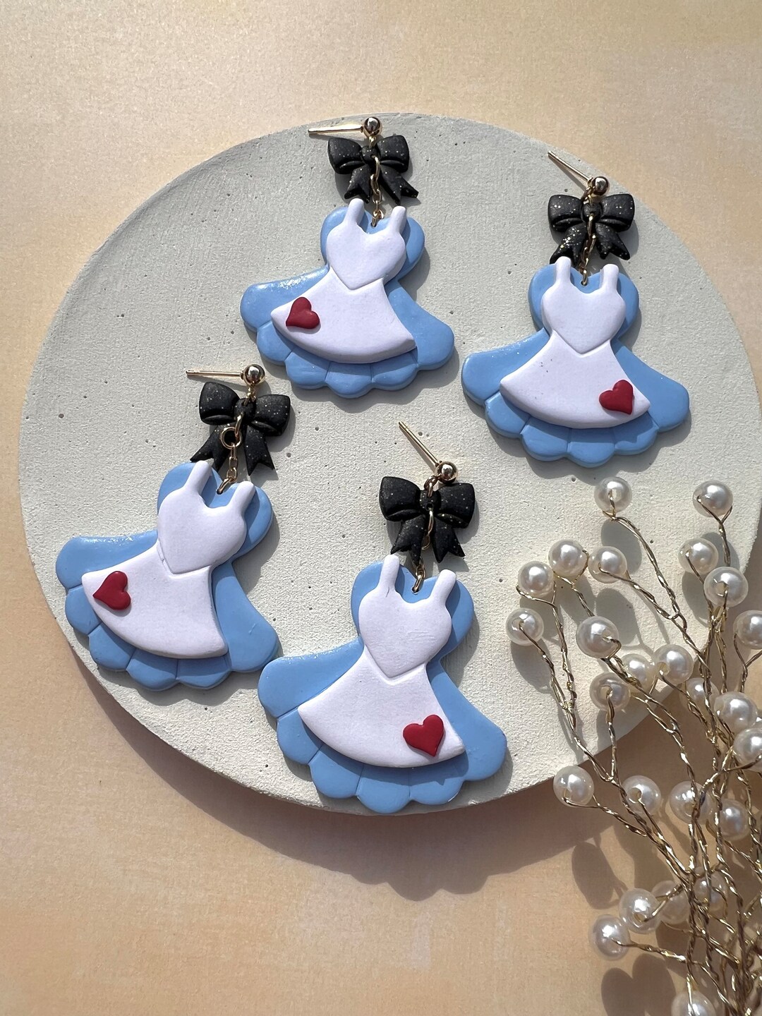 Alice in Wonderland Earrings , Disney Princess Earrings,halloween ...