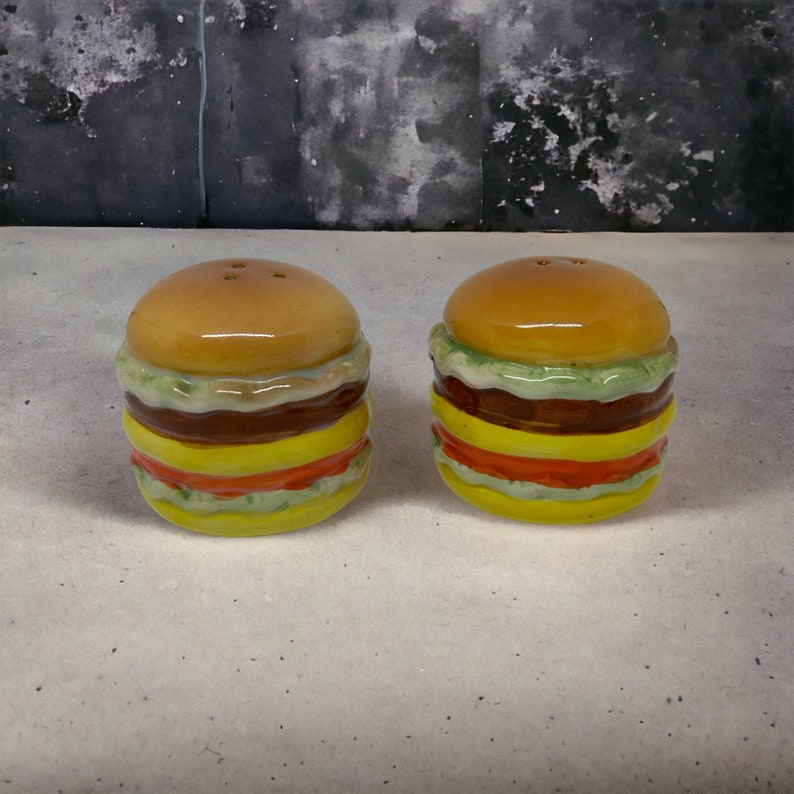 Ceramic Burger Salt & Pepper Shakers - Etsy
