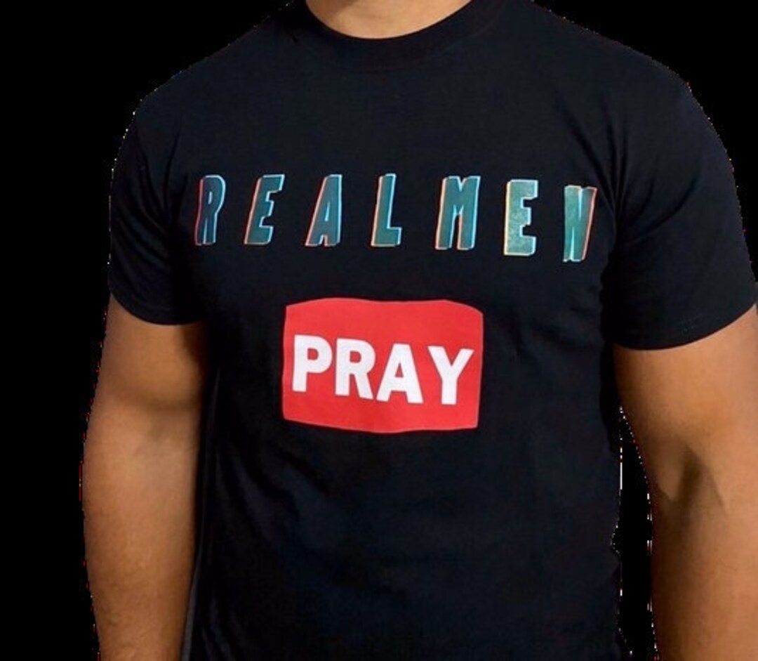Real Men Pray T-shirt size Medium - Etsy