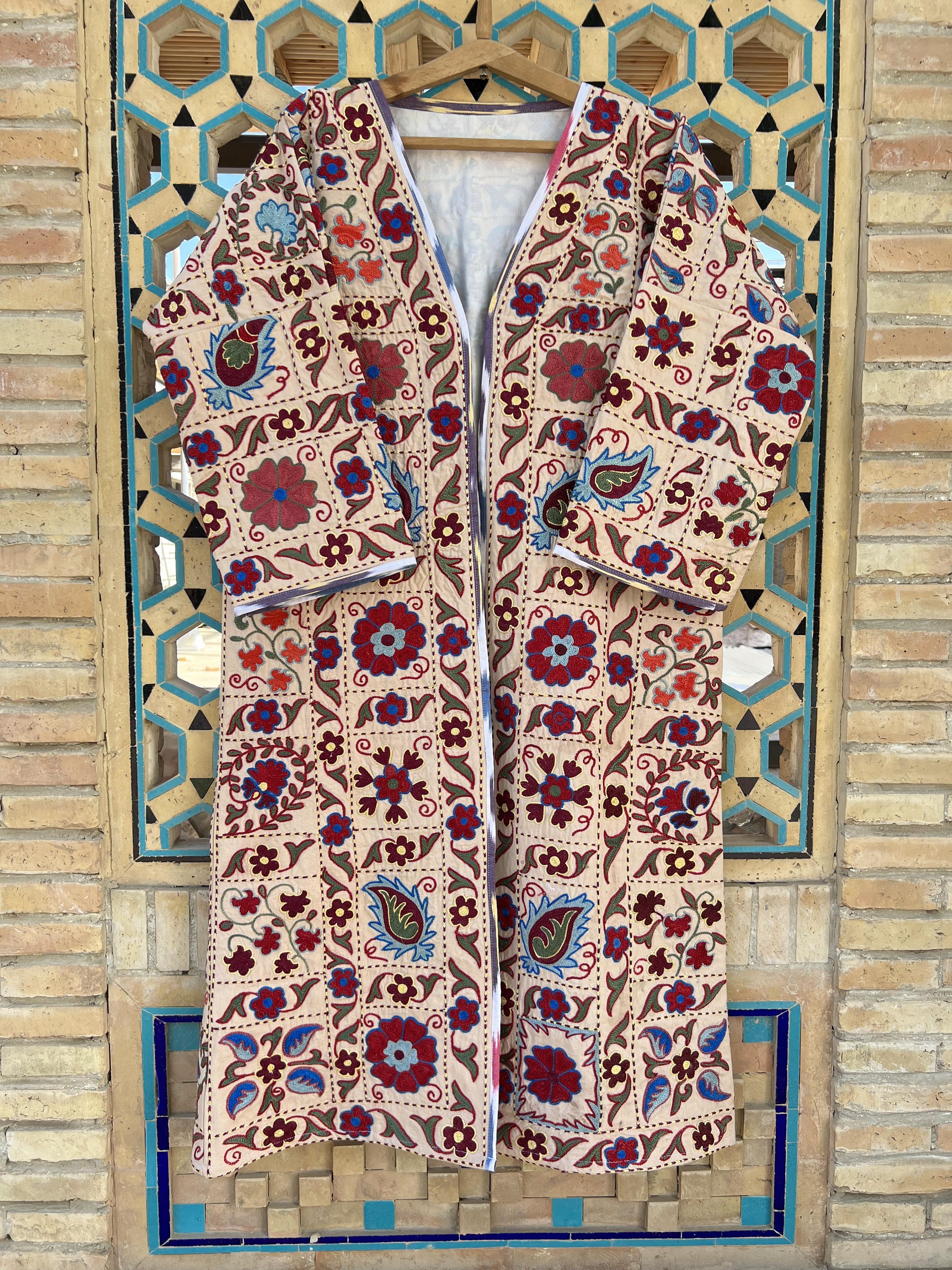 Uzbek Suzani Embroidered Coat, Suzani Long Caftan, Suzani Coat, Suzani Textile, Suzani Fabrique ...