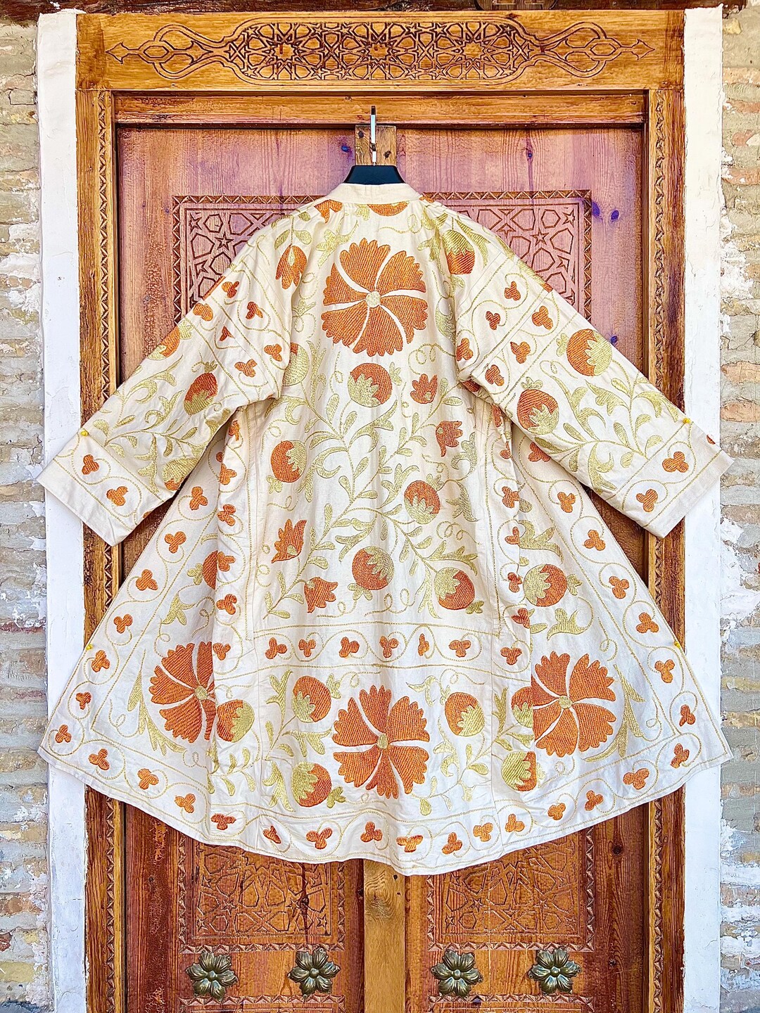 Uzbek Suzani Embroidered Coat, Suzani Long Caftan, Suzani Coat, Suzani Textile, Suzani Fabrique ...