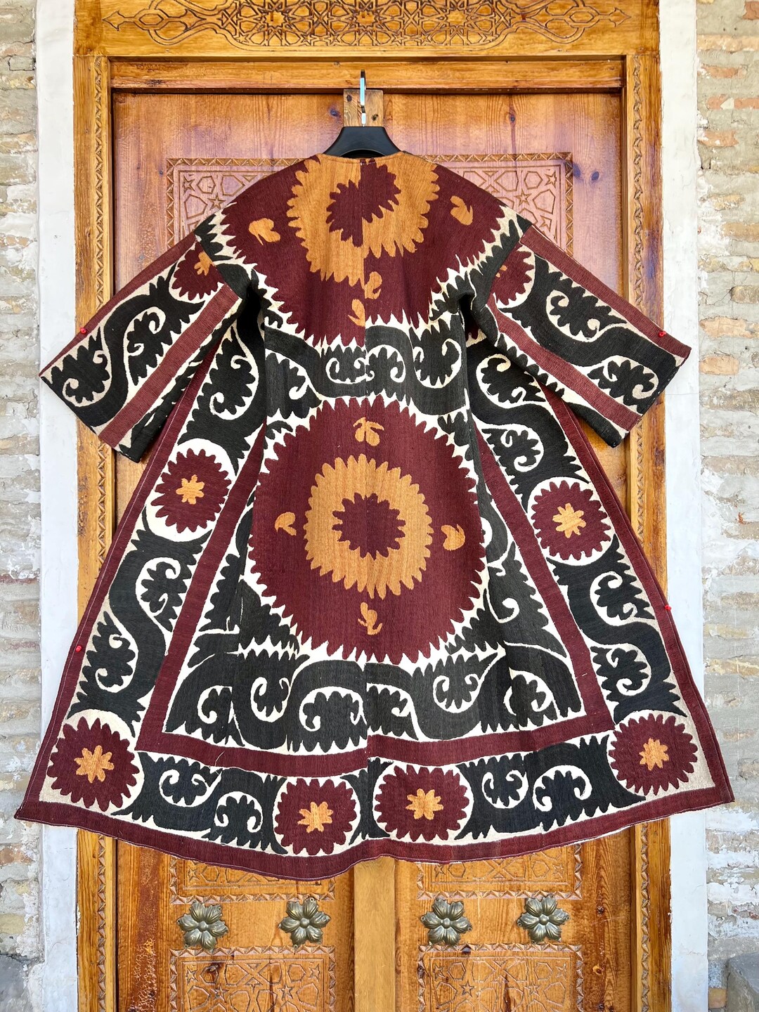 Uzbek Suzani Embroidered Coat, Suzani Long Caftan, Suzani Coat, Suzani Textile, Suzani Fabrique ...