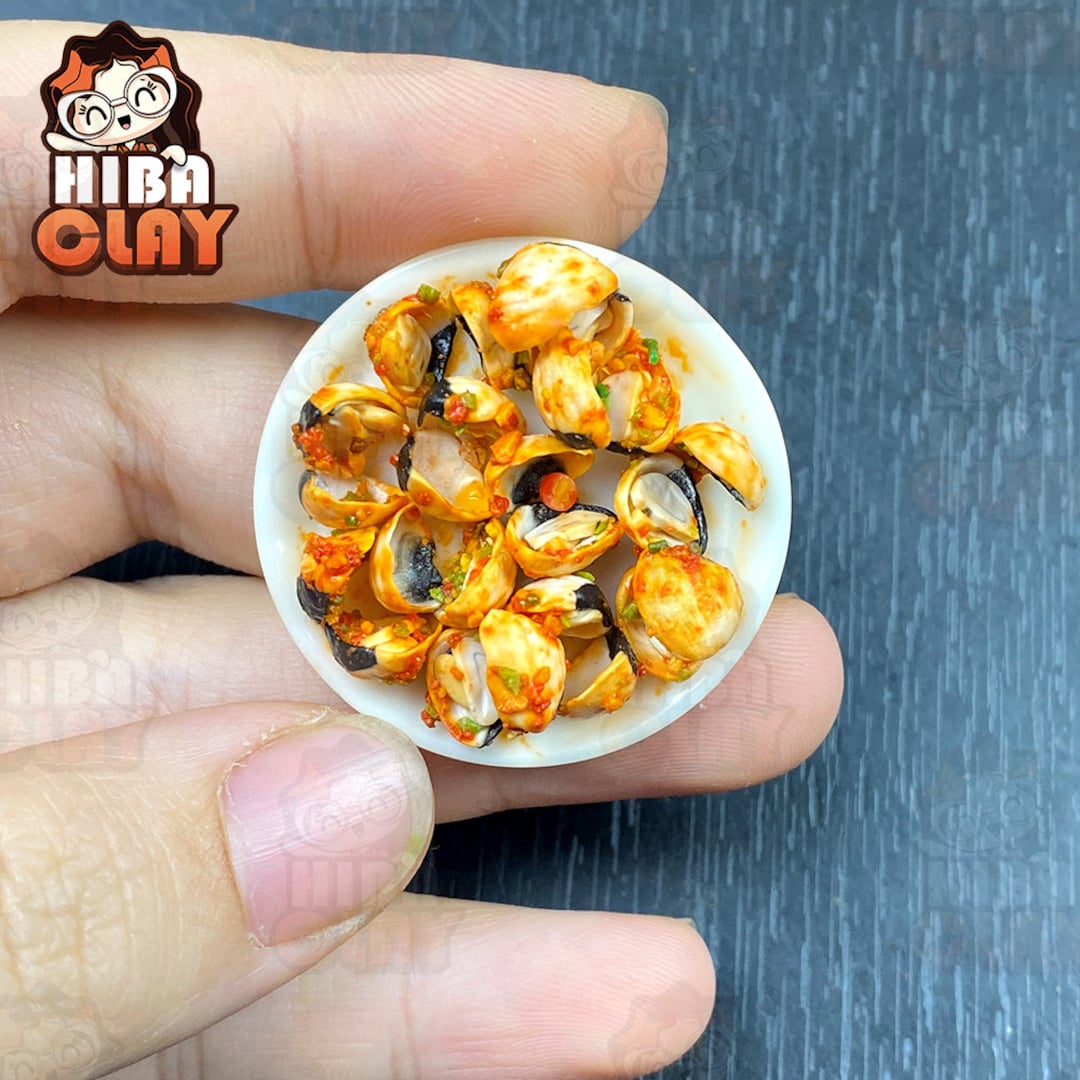 Dollhouse Miniature Polymer Clay Food Spicy Stir-fried Clams Mini Food ...