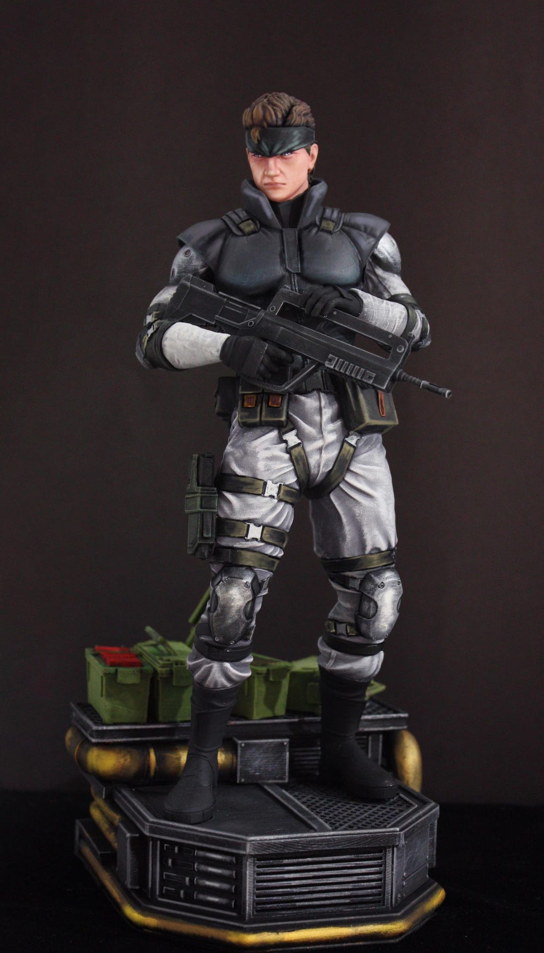 Solid Snake – Hand-painted 11 (28 Cm) Collectible Statue - Etsy