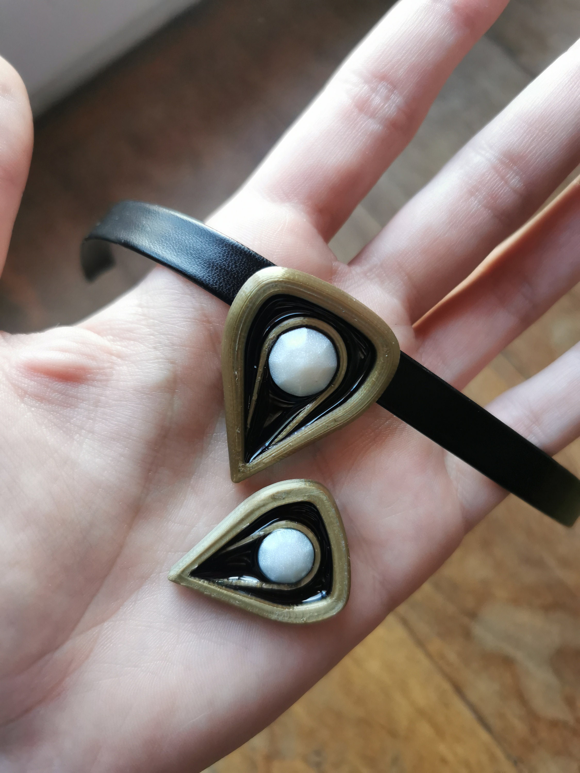 Caitlyn Arcane League of Legends Necklace - Etsy