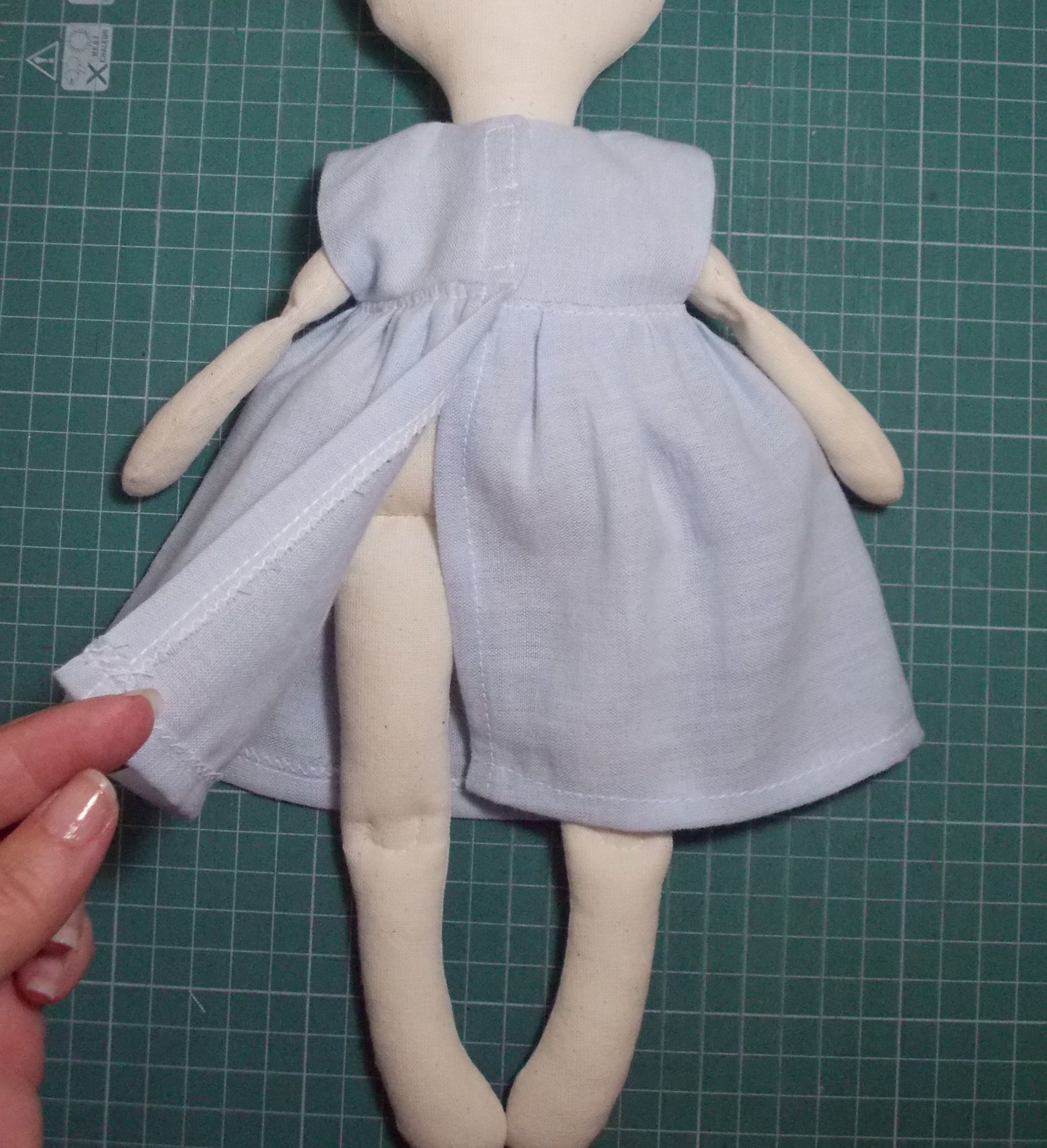 PDF Sewing Pattern and Tutorial for Doll Dress doll Height 37 - Etsy