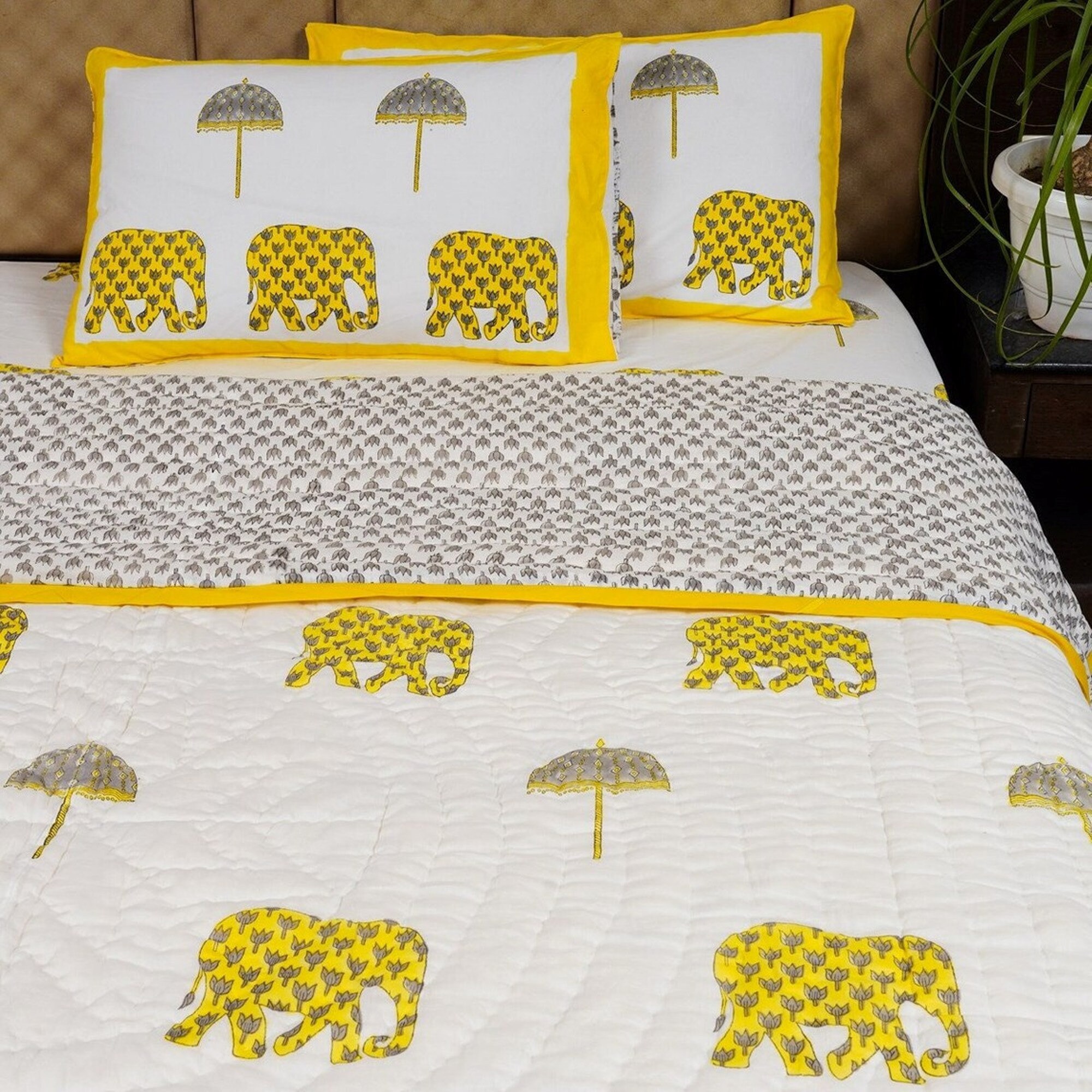 ANOKHI JAIPUR QUILT, Bedding Set, 1 Flat Bedsheet With Pillow, 2 ...